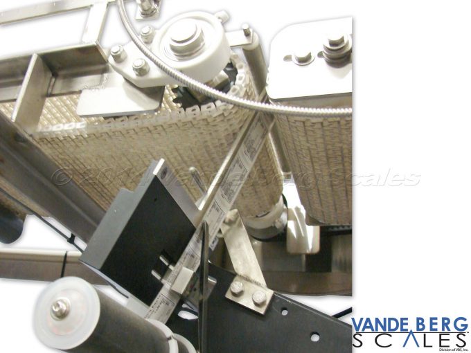 Top & Bottom Labeling [Fast, Efficient & Automatic] - Manufacturer of ...